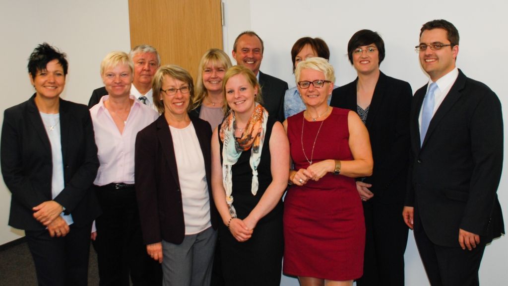 F&R Treuhand Südwestfalen feiert mit 70 Gästen an neuem