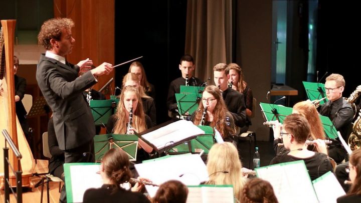 Dominik Wagner stellt sich als neuer Dirigent vor