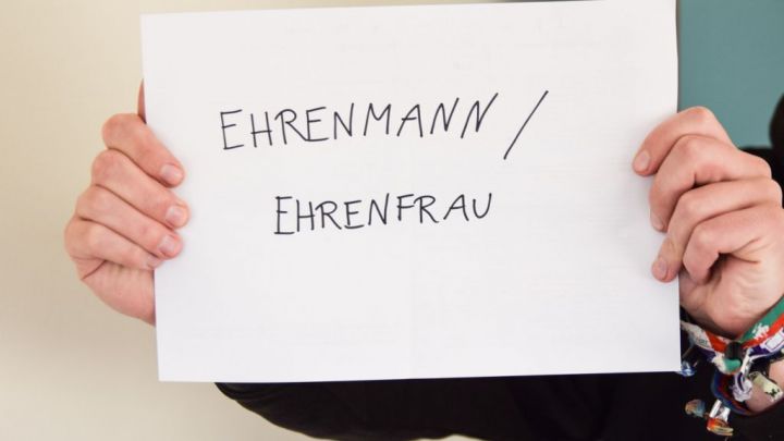 „Ehrenmann/Ehrenfrau“ ist Jugendwort des Jahres 2018