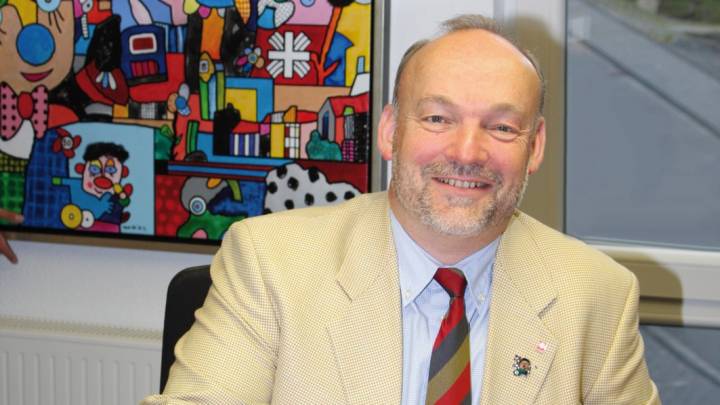 Christoph Becker, Vorstand des Caritasverbandes beantwortet