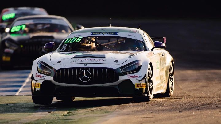 Jan Philipp Springob unter den besten zehn Rennfahrern der