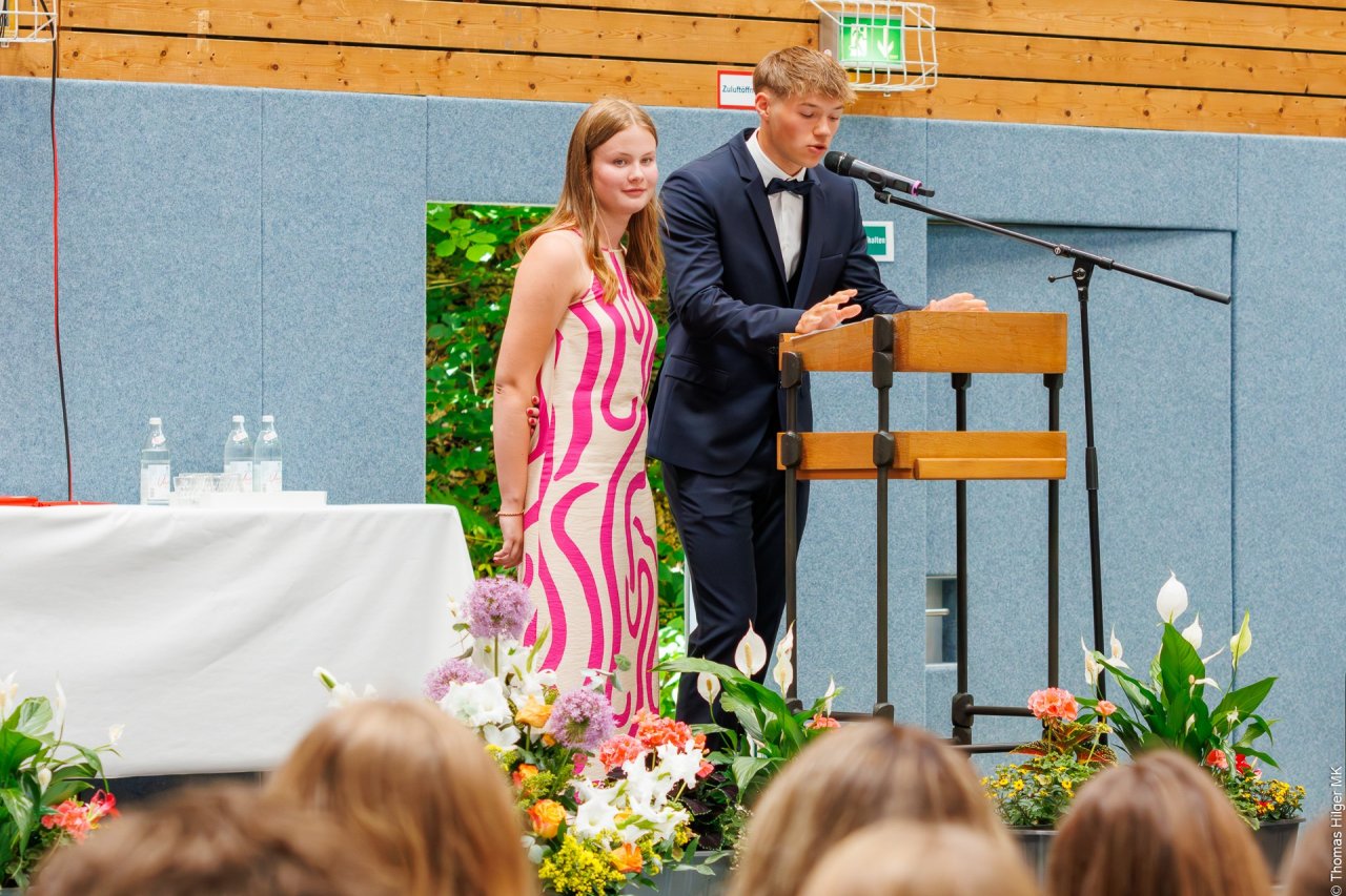 Gymnasium Maria Königin verabschiedet feierlich seine