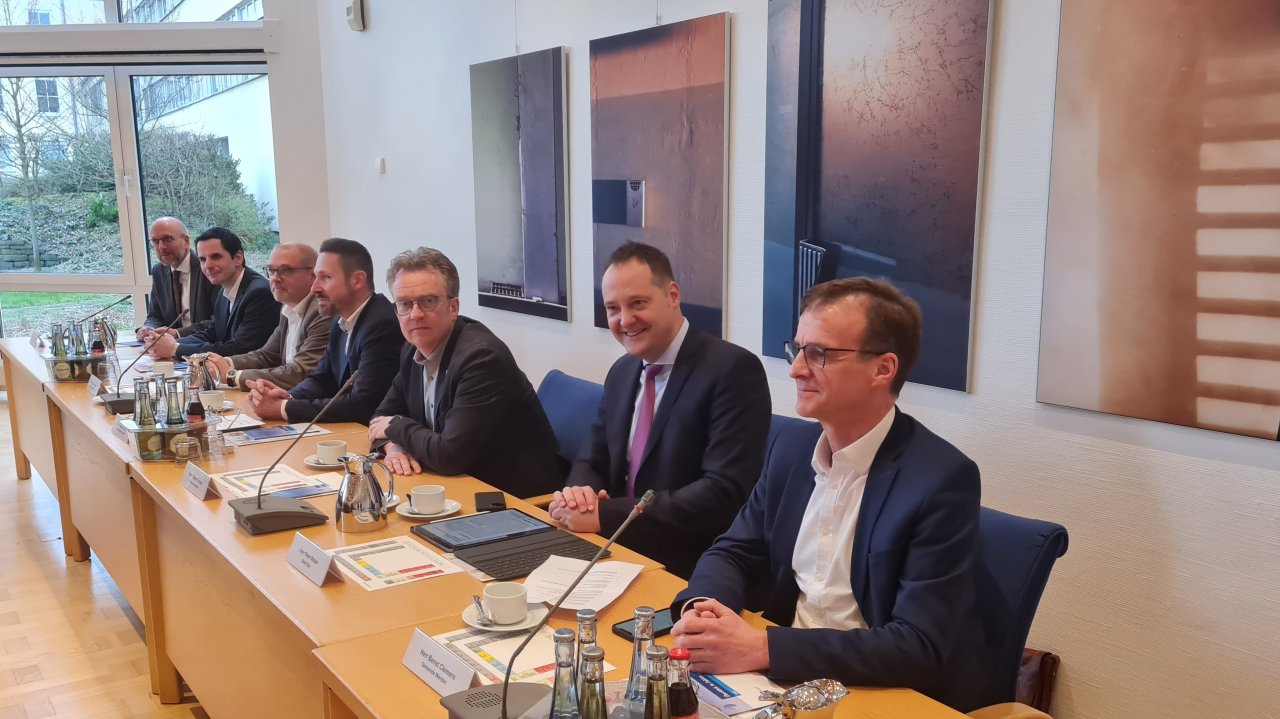 Sieben Bürgermeister werfen dem Kreis fehlenden Sparwillen