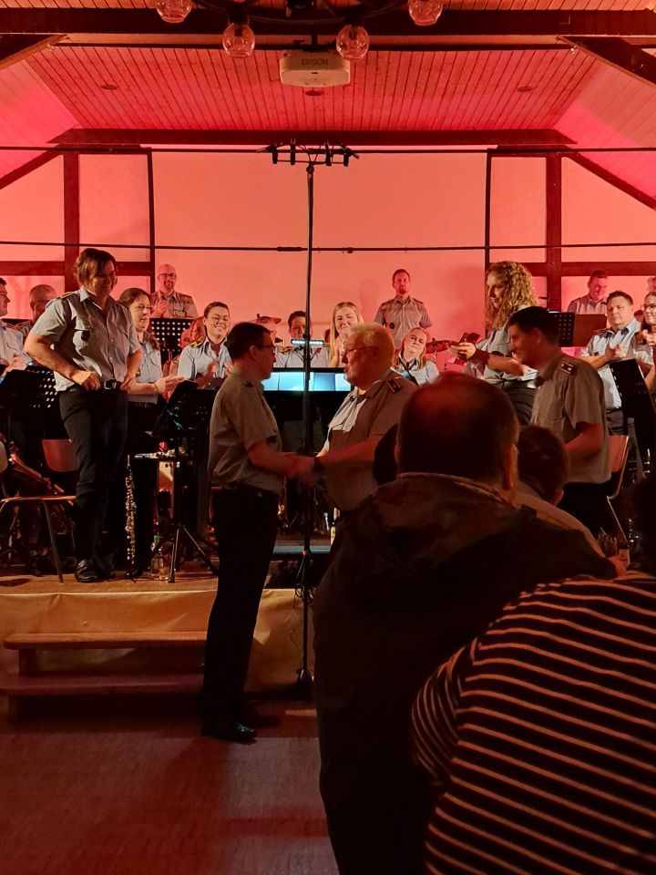 Abschiedskonzert: Musikverein Albaum dankt Wolfgang Schulte